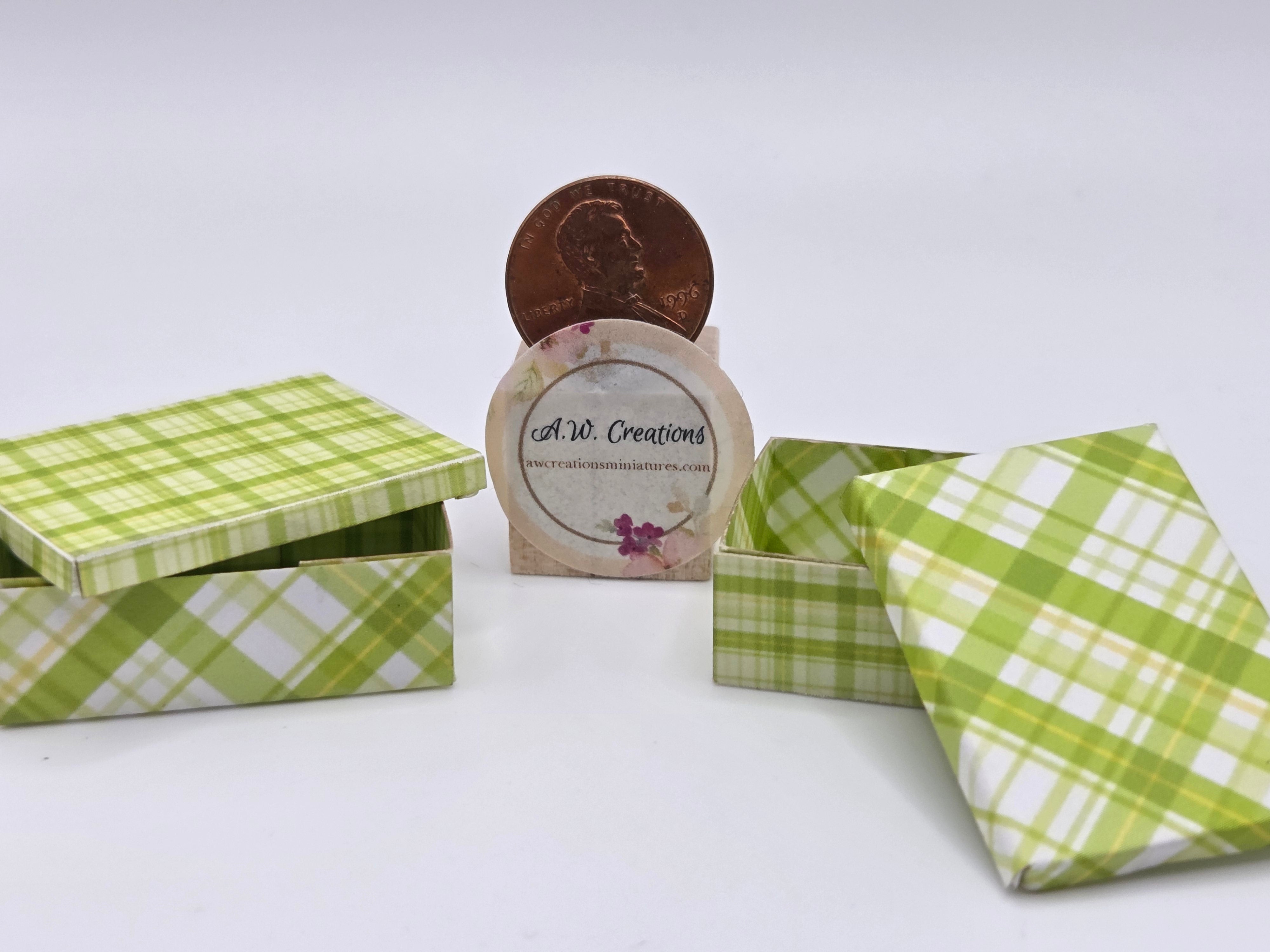 Laser Cut Box Kit - Green Plaid – A.W. Creations Miniatures